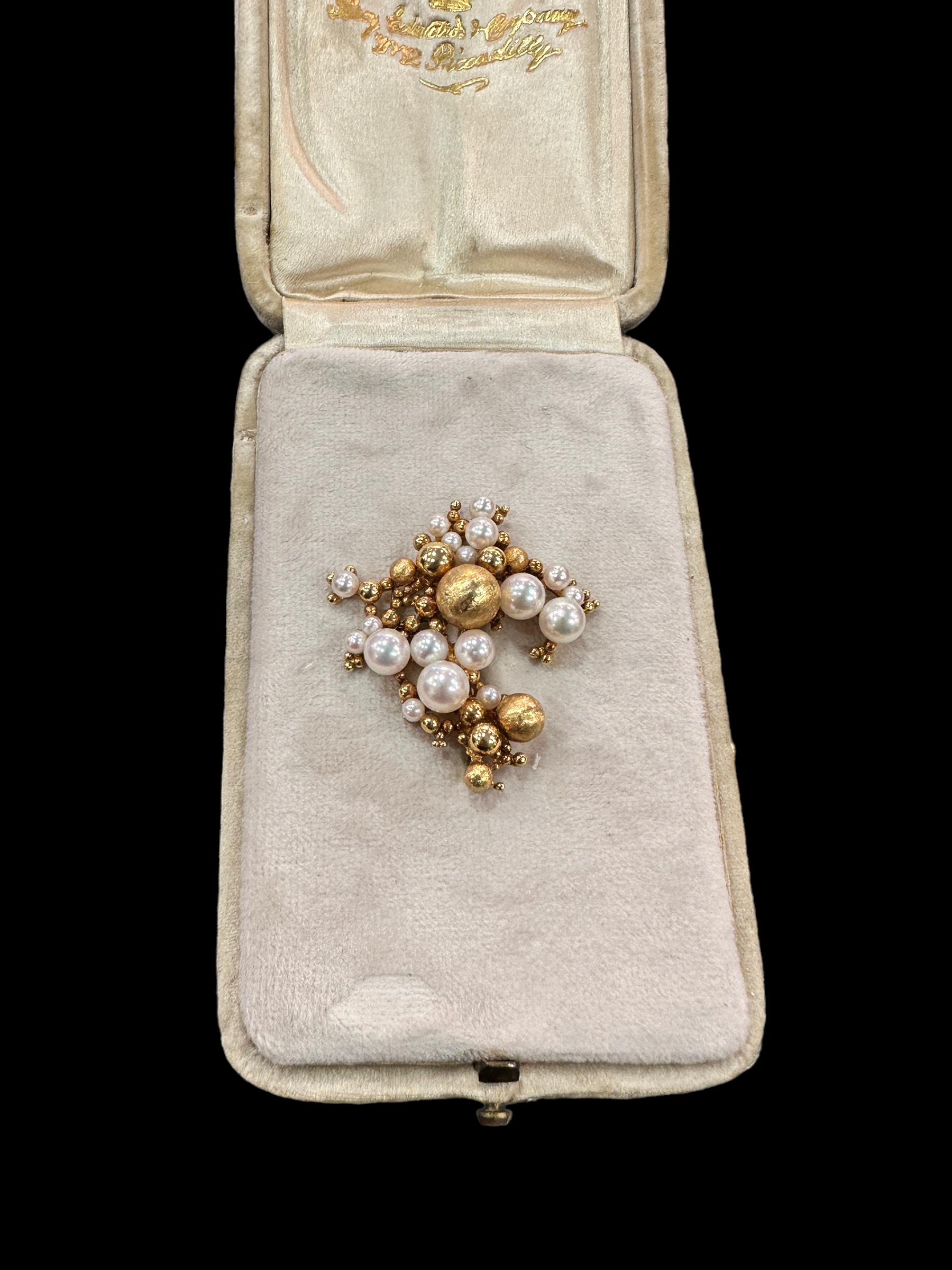 18k Gold and Pearls Brooch For Sale at 1stDibs