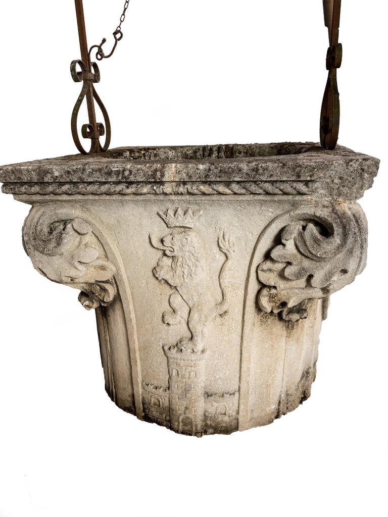18th Century Vincenza Stone Wellhead For Sale at 1stDibs