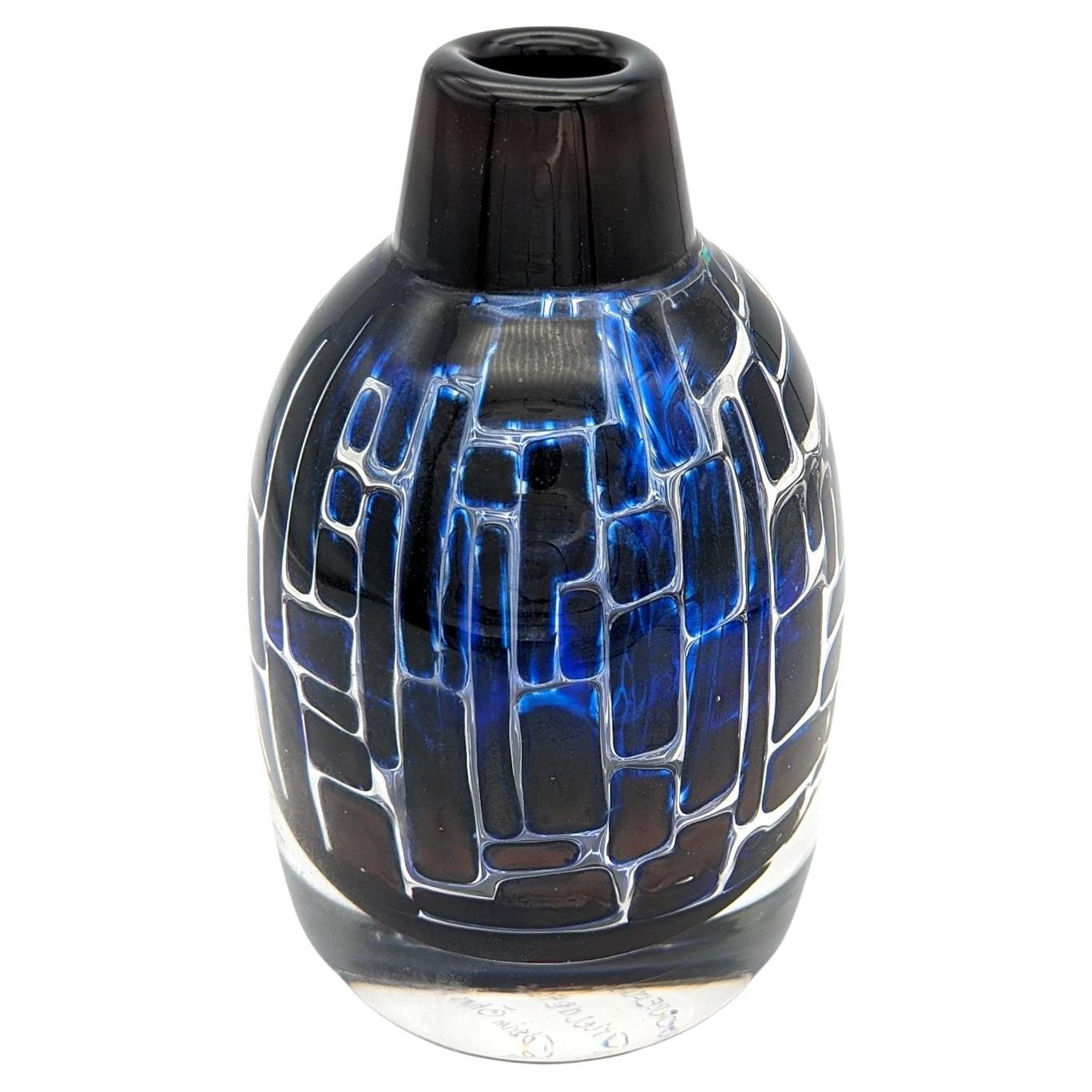 An abstract "Ariel" glass vase, by Edvin Öhrström for Orrefors, Sweden ...