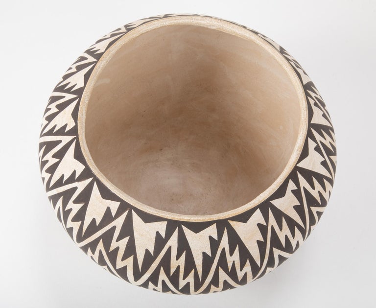Acoma Vase by Jessie Garcia with Black and White Lightning Design at ...