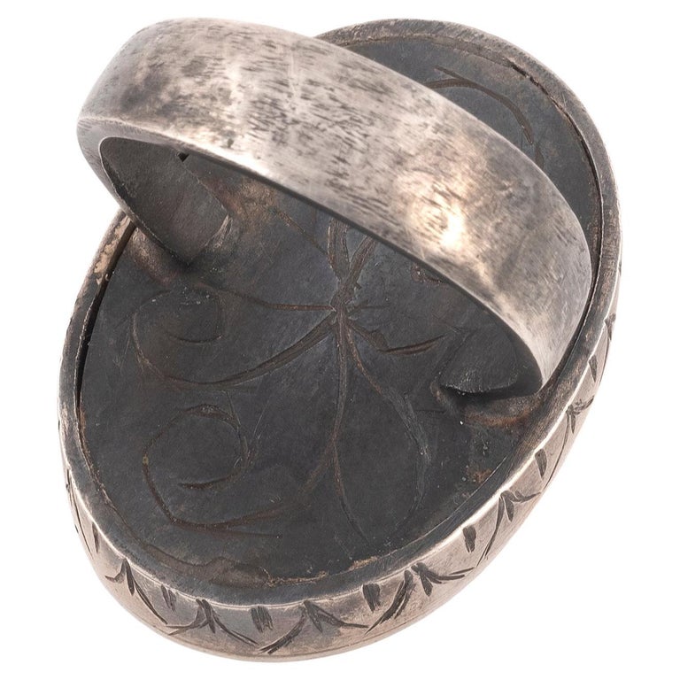 An Antique Intaglio Men's Ring For Sale at 1stDibs