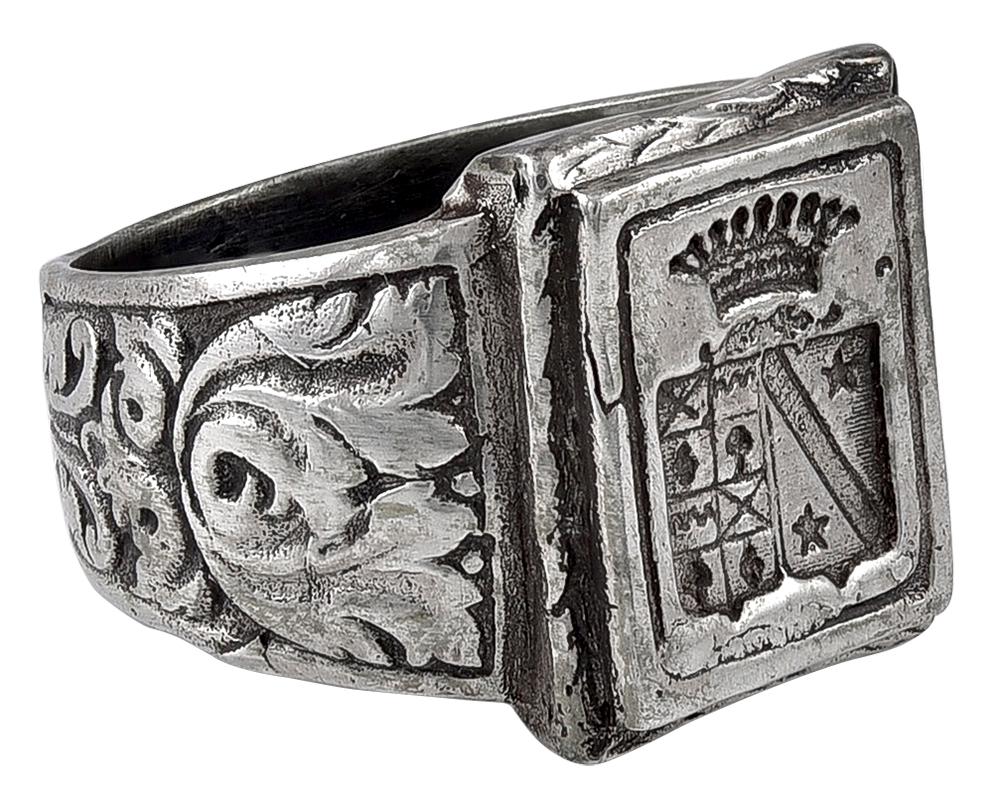 Antique Italian Silver Crested Intaglio Ring For Sale at 1stDibs