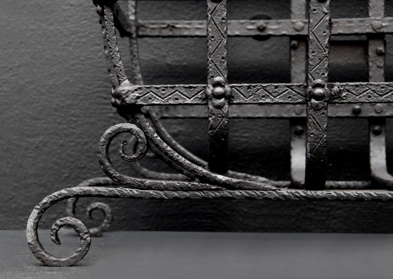English Wrought Iron Firegrate with Scrolled Feet and Top For Sale at ...