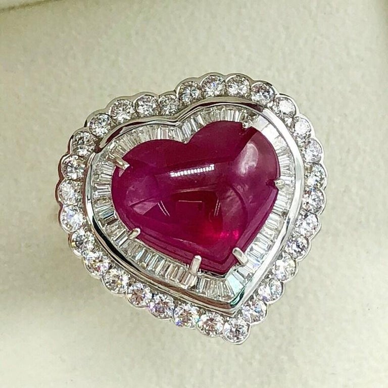 Exquisite Ct 13,57 of Burma Ruby and Diamonds on Ring For Sale at 1stDibs