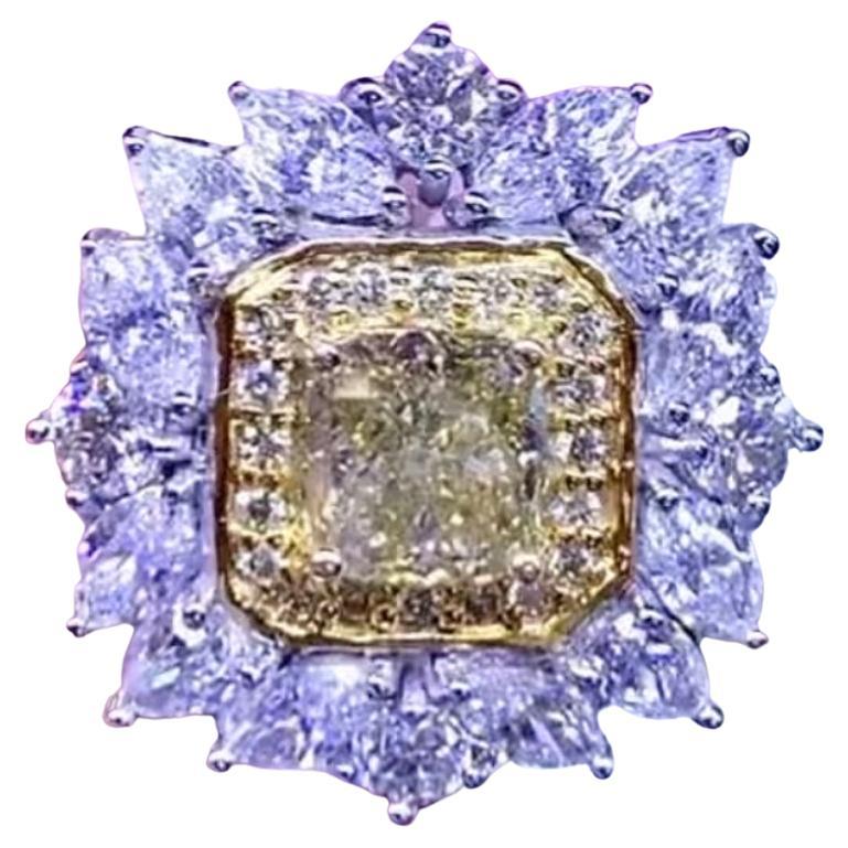 Exquisite Ring in Diamonds, 1.2ct For Sale at 1stDibs