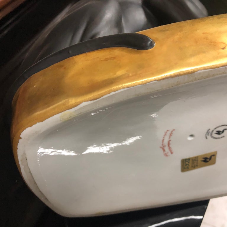 1980s High Quality Hand-Painted Porcelain Pho Dog For Sale at 1stDibs