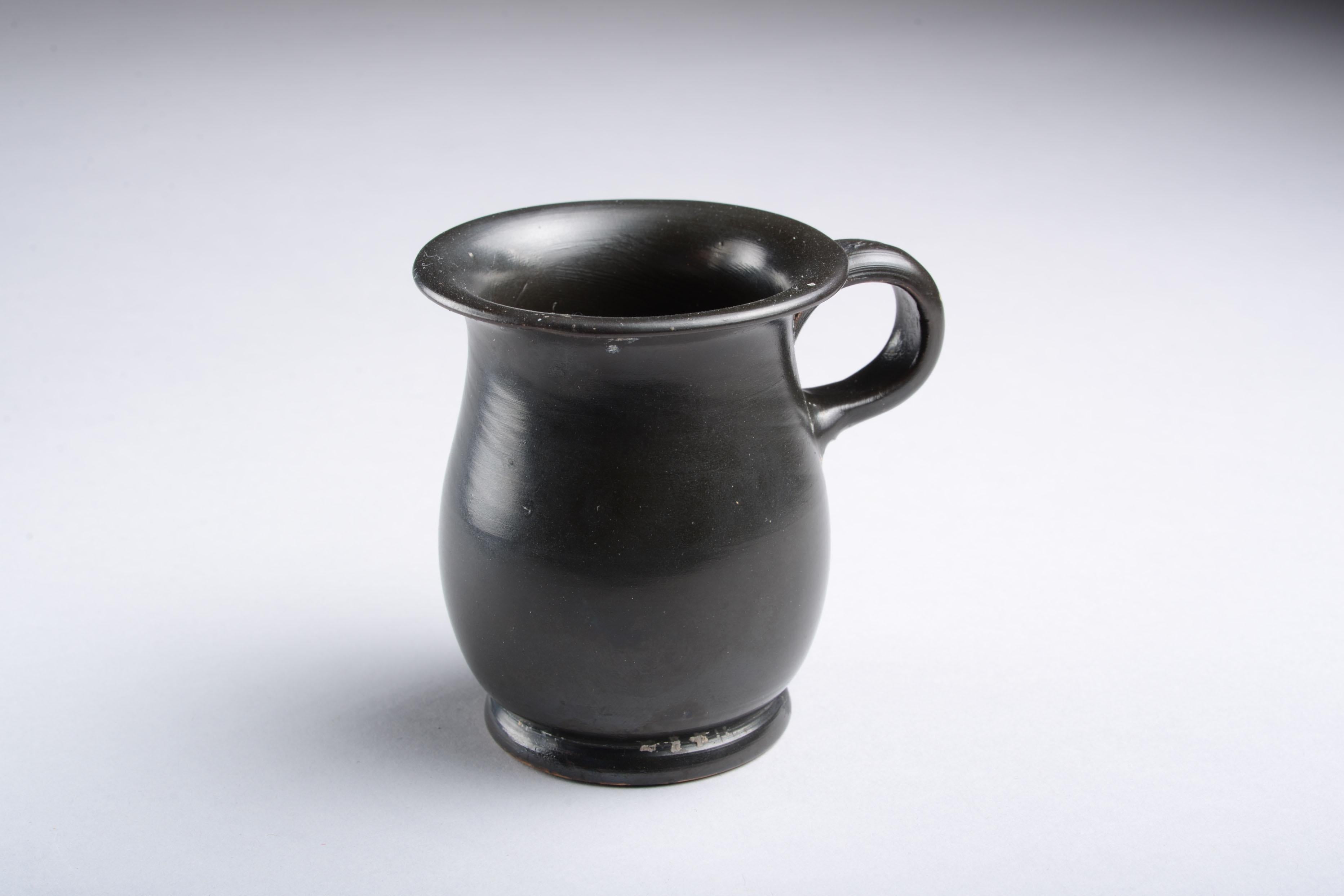 Ancient Greek Black Glaze Mug For Sale at 1stDibs