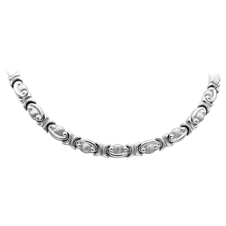 Ancient Greek Roman Style White Gold Necklace For Sale at 1stDibs