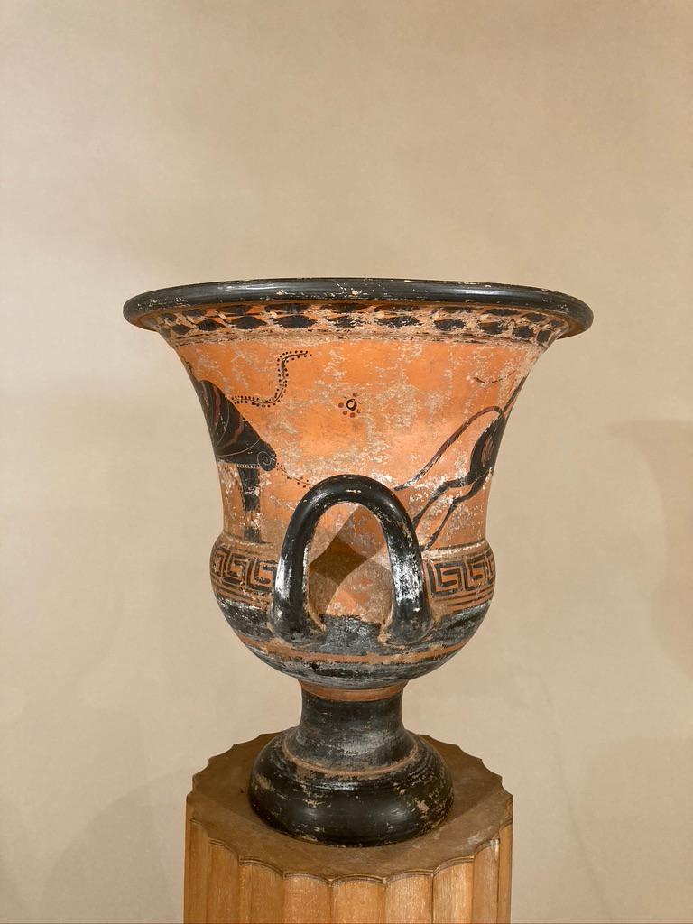 Antike griechische Terrakotta Krater Vase mit Pferd und Reiter bei 1stDibs