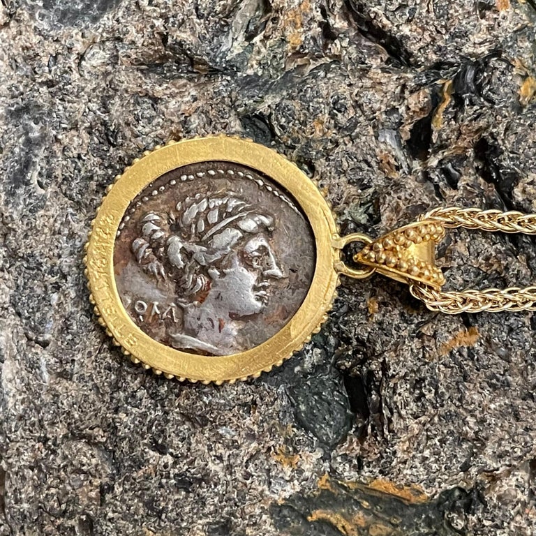 Ancient Roman 1st Century BC Victoria Coin 22K Gold Pendant For Sale at ...