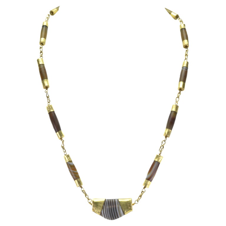 Collier romain ancien en or et pierre d'agate - En vente sur 1stDibs