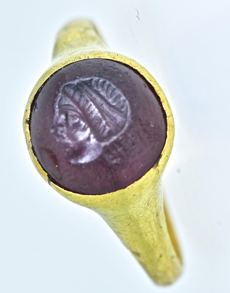 Ancient Roman Gold Finger Ring Intaglio, 1st Century AD at 1stDibs