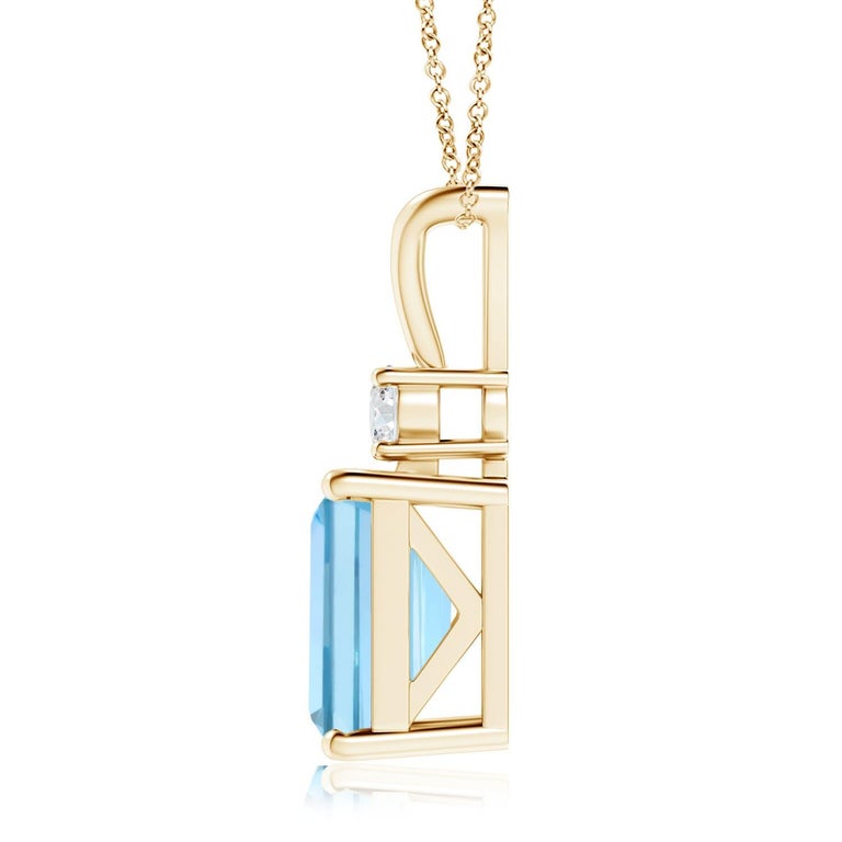 Angara Gia Certified Natural Aquamarine Solitaire Yellow Gold Pendant Necklace For Sale at 1stDibs