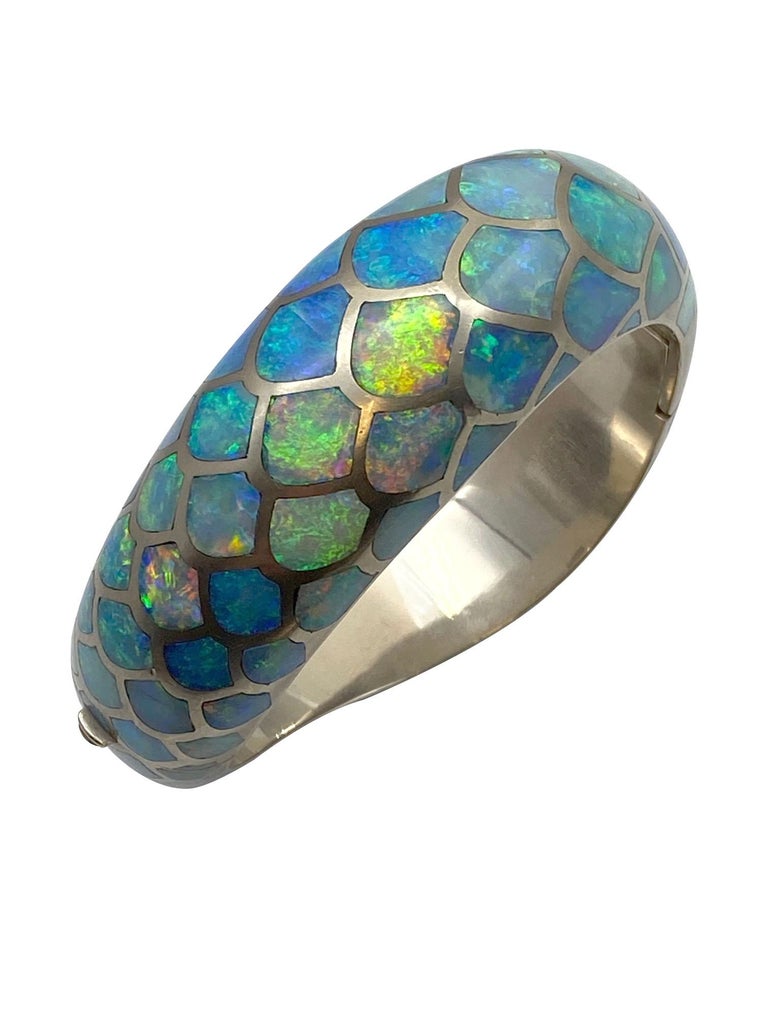 Angela Cummings White Gold and Opal Snakeskin Bangle Bracelet For Sale ...