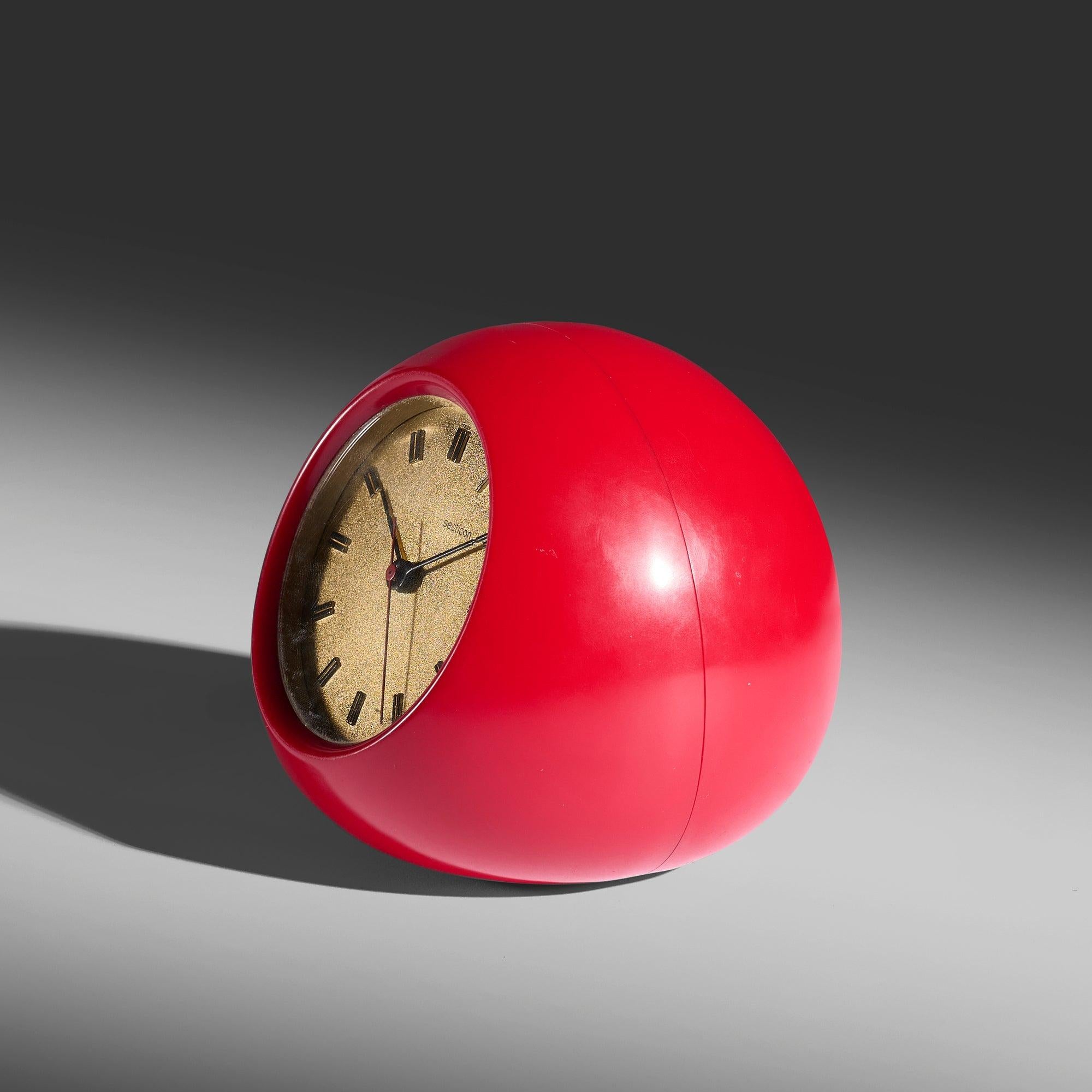 Angelo Mangiarotti Red Secticon Model T2 Table Clock, 1970s For Sale at ...