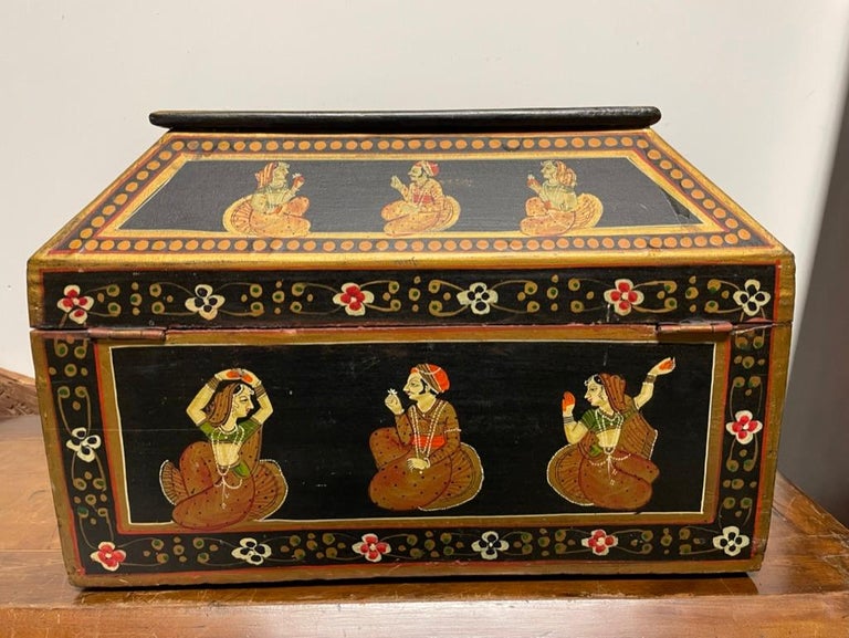 Anglo Indian Decorative Box with Painted Figures of Dancers For Sale at ...