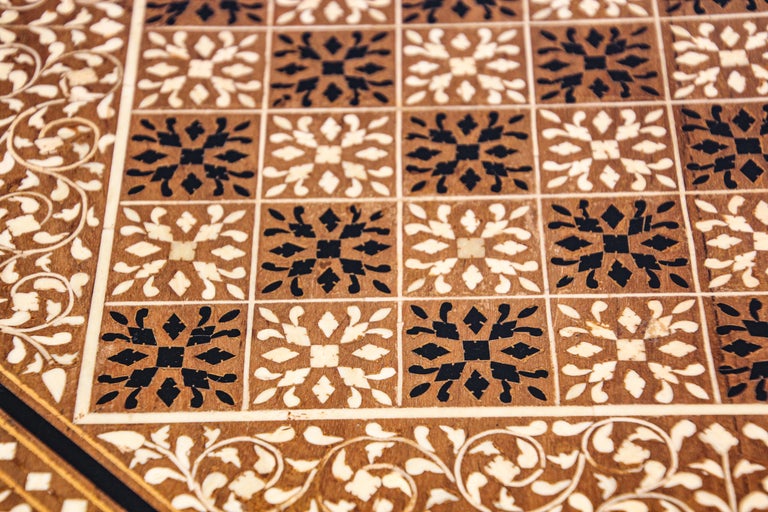 Anglo-Indian Octagonal Mughal Moorish Chess Game Table with Inlay India ...