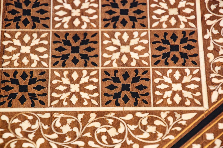 Anglo-Indian Octagonal Mughal Moorish Chess Game Table with Inlay India ...
