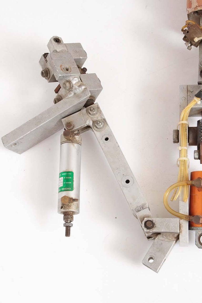 Animatronic Articulating Pneumatic Hand, Uncle Klunk ShowBiz Pizza ...