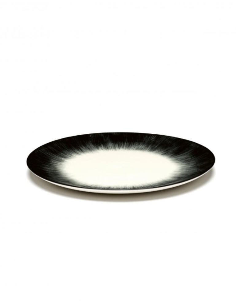 Ann Demeulemeester for Serax 24 cm plates (set of two) For Sale at 1stDibs