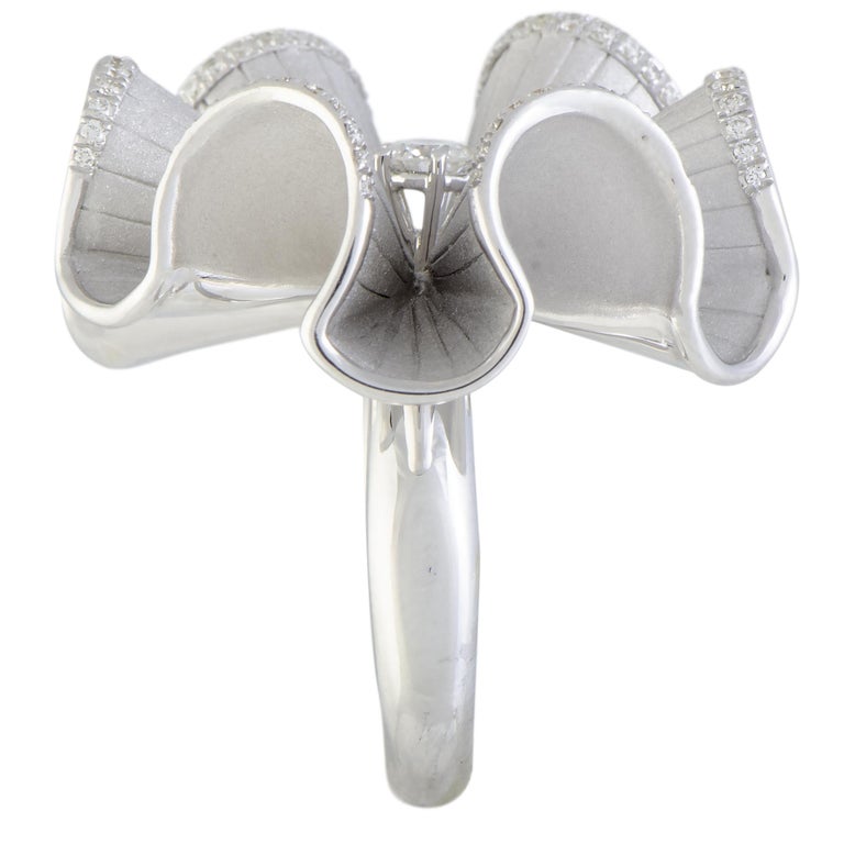 Annamaria Cammilli Gea 18 Karat White Gold Diamond Flower Ring at ...