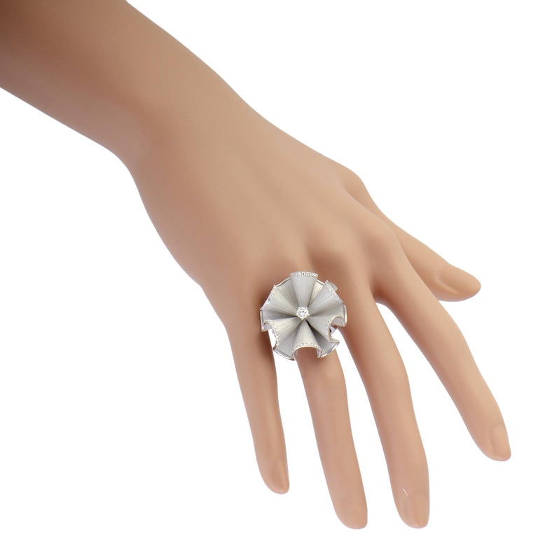 Annamaria Cammilli Gea 18 Karat White Gold Diamond Flower Ring at ...