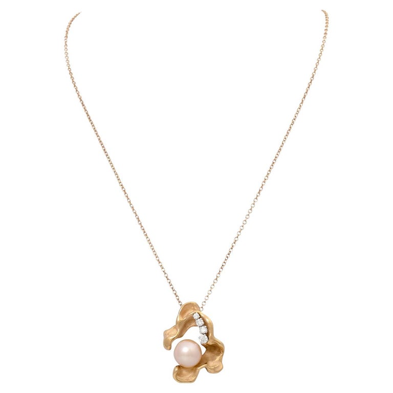 Annamaria Cammilli Pendant with Pearl and Diamonds For Sale at 1stDibs