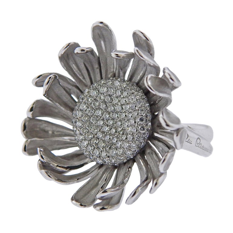 Annamaria Cammilli Prelude Diamond Gold Flower Ring For Sale at 1stDibs