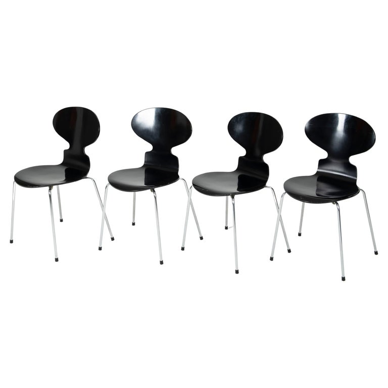 Ant Chairs Model 3101 by Arne Jacobsen for Fritz Hansen, 1986 For Sale ...