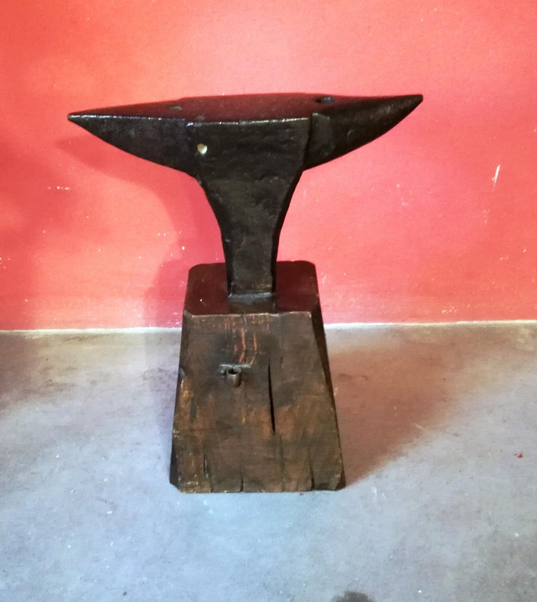 Antica Incudine Bicornia For Sale at 1stDibs