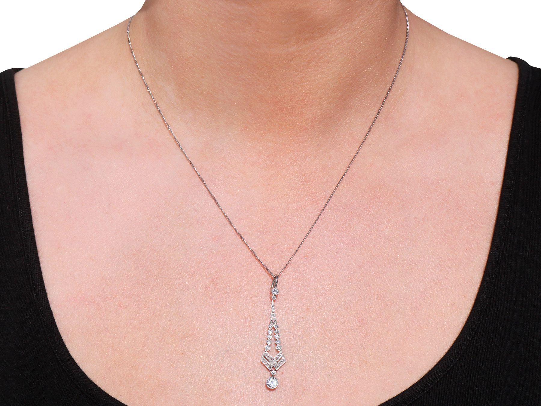 Antique 0.90 Carat Diamond and Platinum Pendant For Sale at 1stDibs