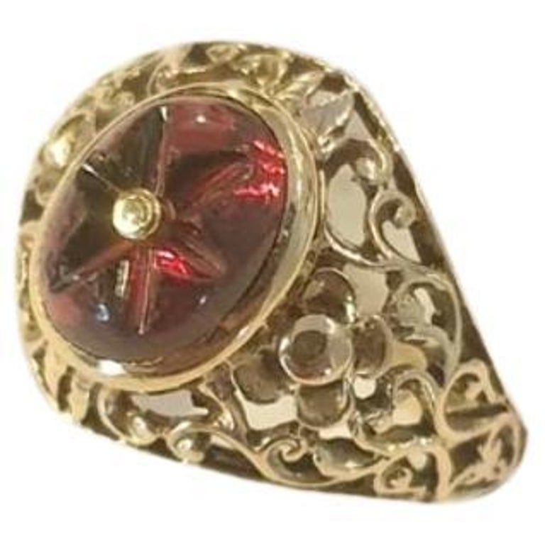 Antique Victorian Garnet Gold Ring For Sale at 1stDibs
