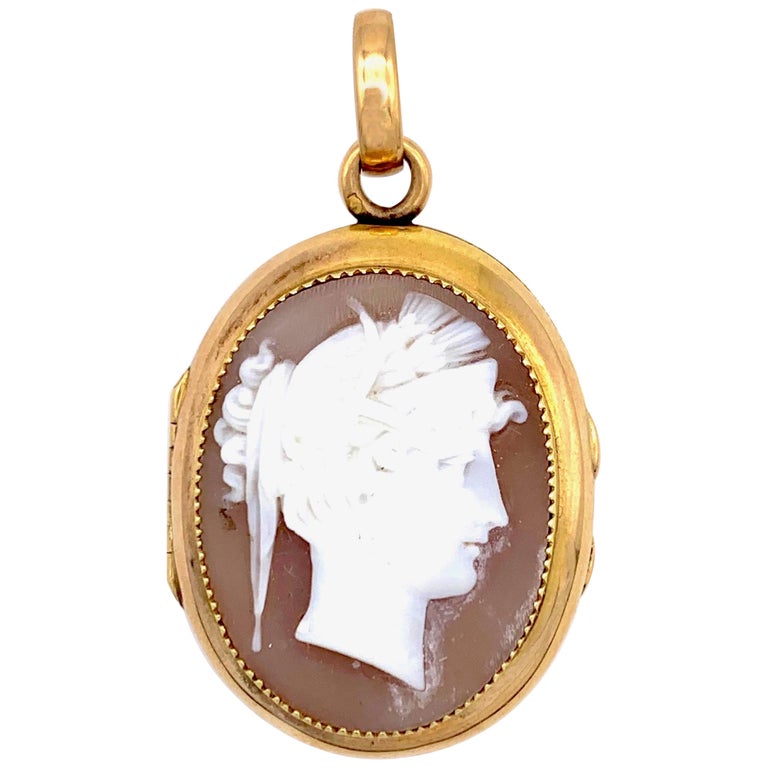 Antique 14 Karat Yellow Gold Shell Cameo Locket Pendant For Sale at 1stDibs