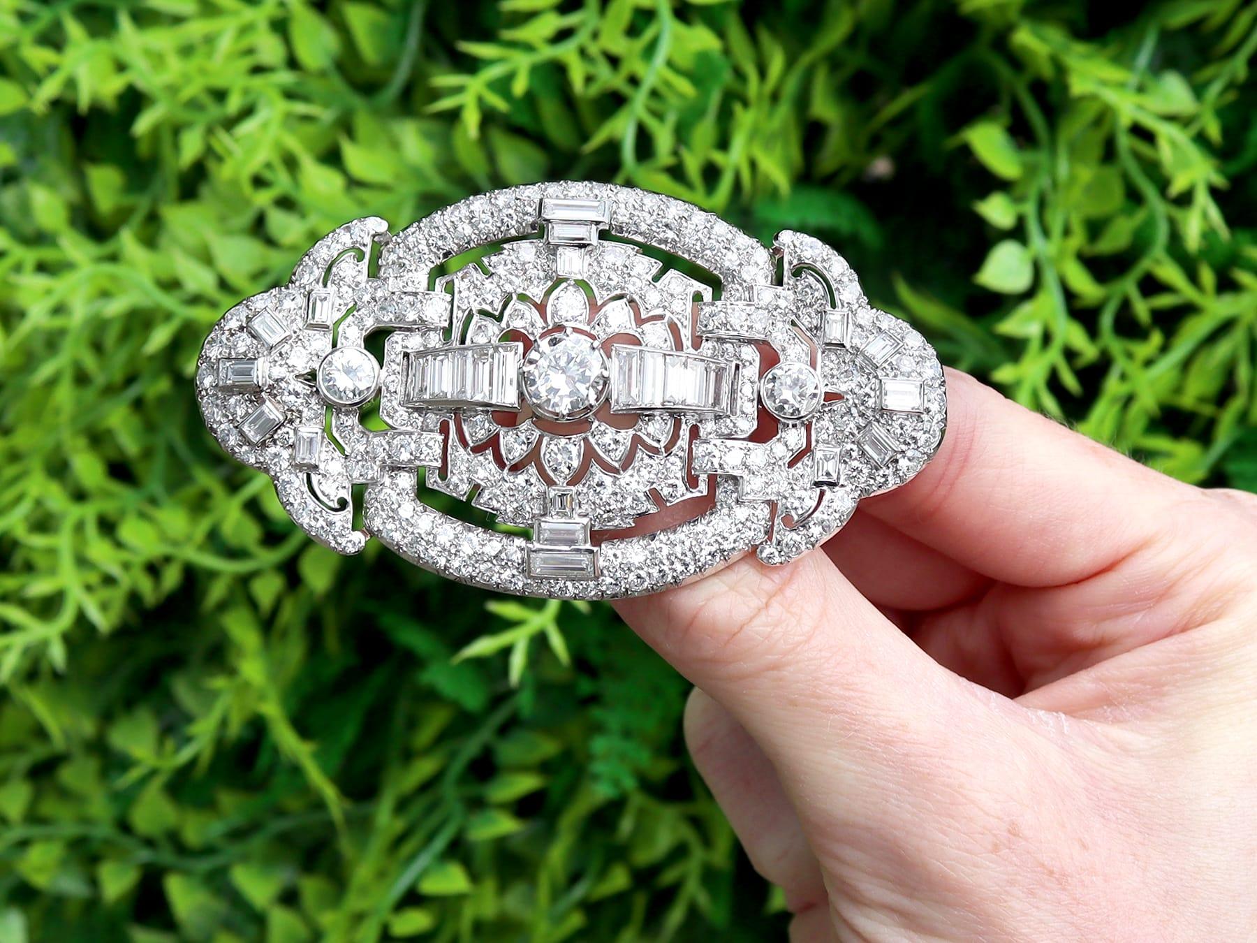 Antique 14.84Ct Diamond and Platinum Brooch Circa 1920 For Sale at 1stDibs