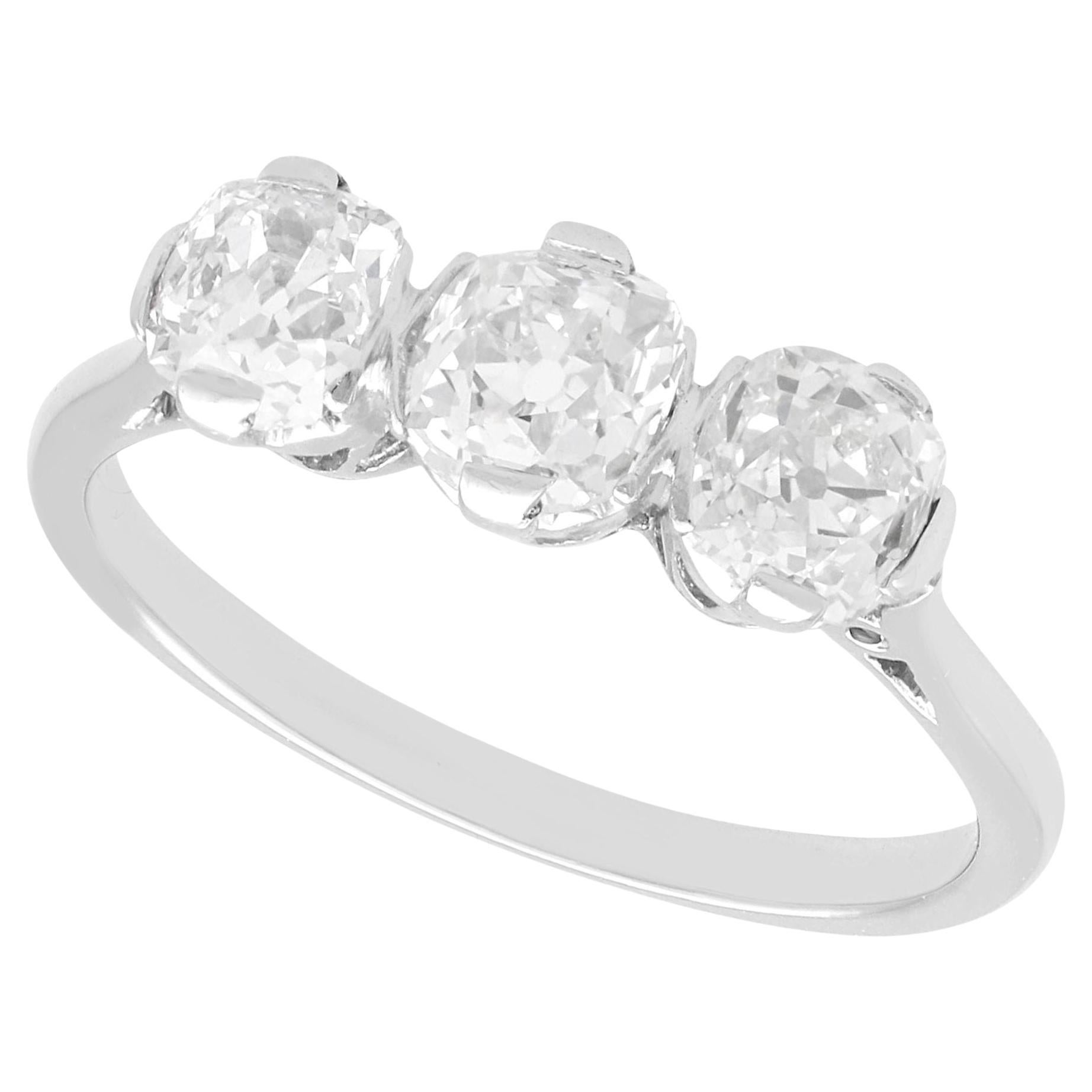 Antique 1.74Ct Diamond and Platinum Necklace, Circa 1930 For Sale at 1stDibs