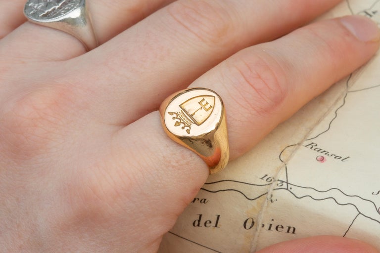 Antique 18k Gold Coat of Arms Chevalière Signet Ring Polish Eastern ...