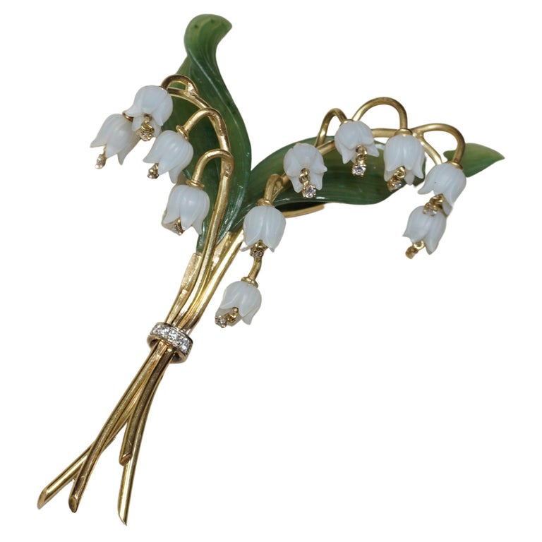 Antique Jade Lily Pin For Sale at 1stDibs