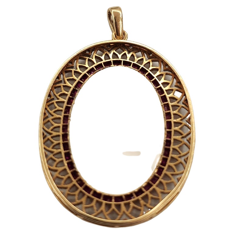 Antique 18k Gold Mother of Pearl Virgin Marry Pendant For Sale at 1stDibs