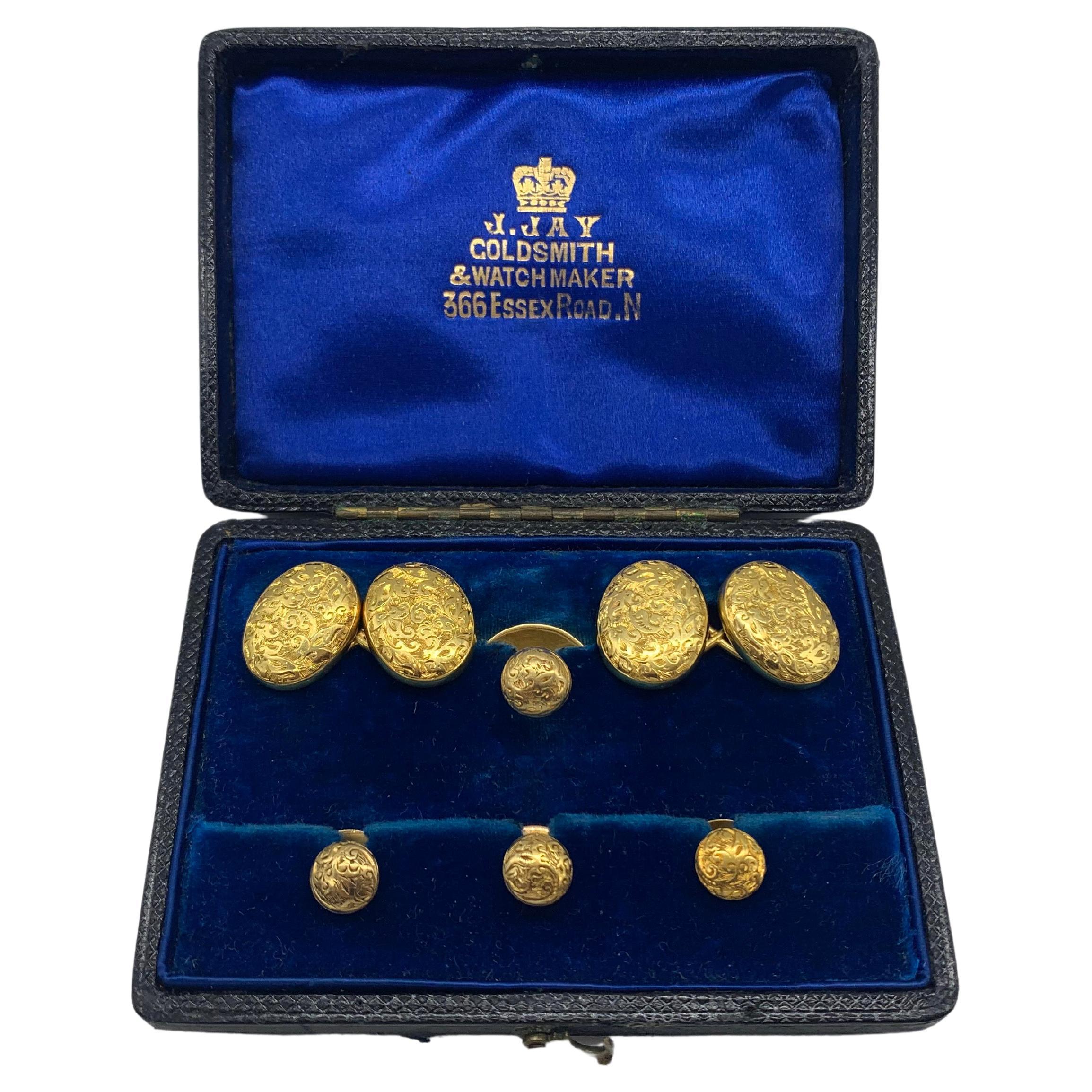 Victorian 9 Carat Gold Engraved Cufflinks at 1stDibs