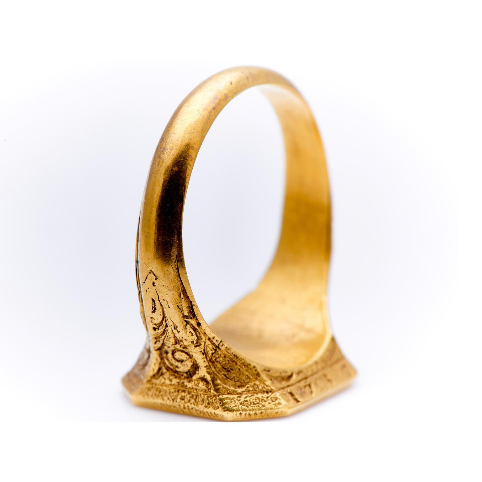 Antique, 18th Century, Gold Signet Ring at 1stDibs | elizabethan signet ...