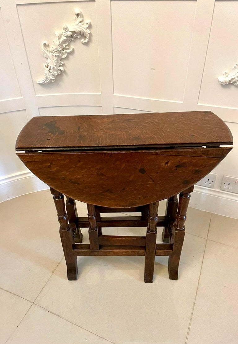 Antique 18th Century Small Quality Oak Gateleg Table For Sale at 1stDibs