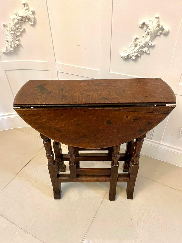 Antique 18th Century Small Quality Oak Gateleg Table For Sale at 1stDibs