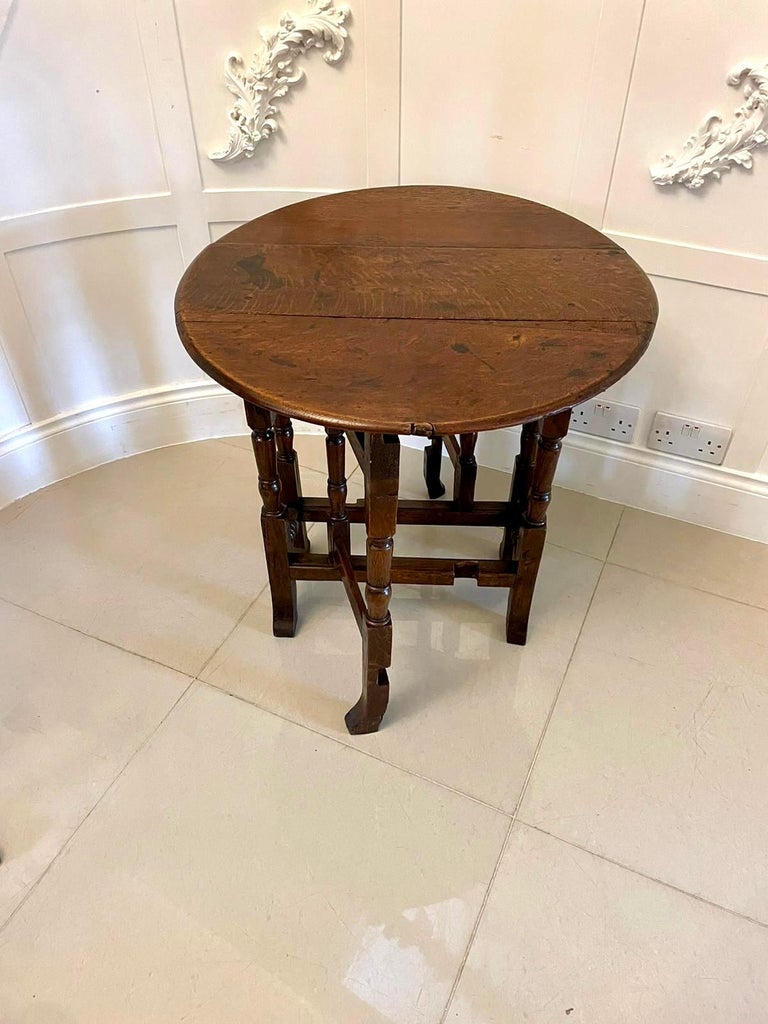 Antique 18th Century Small Quality Oak Gateleg Table For Sale at 1stDibs