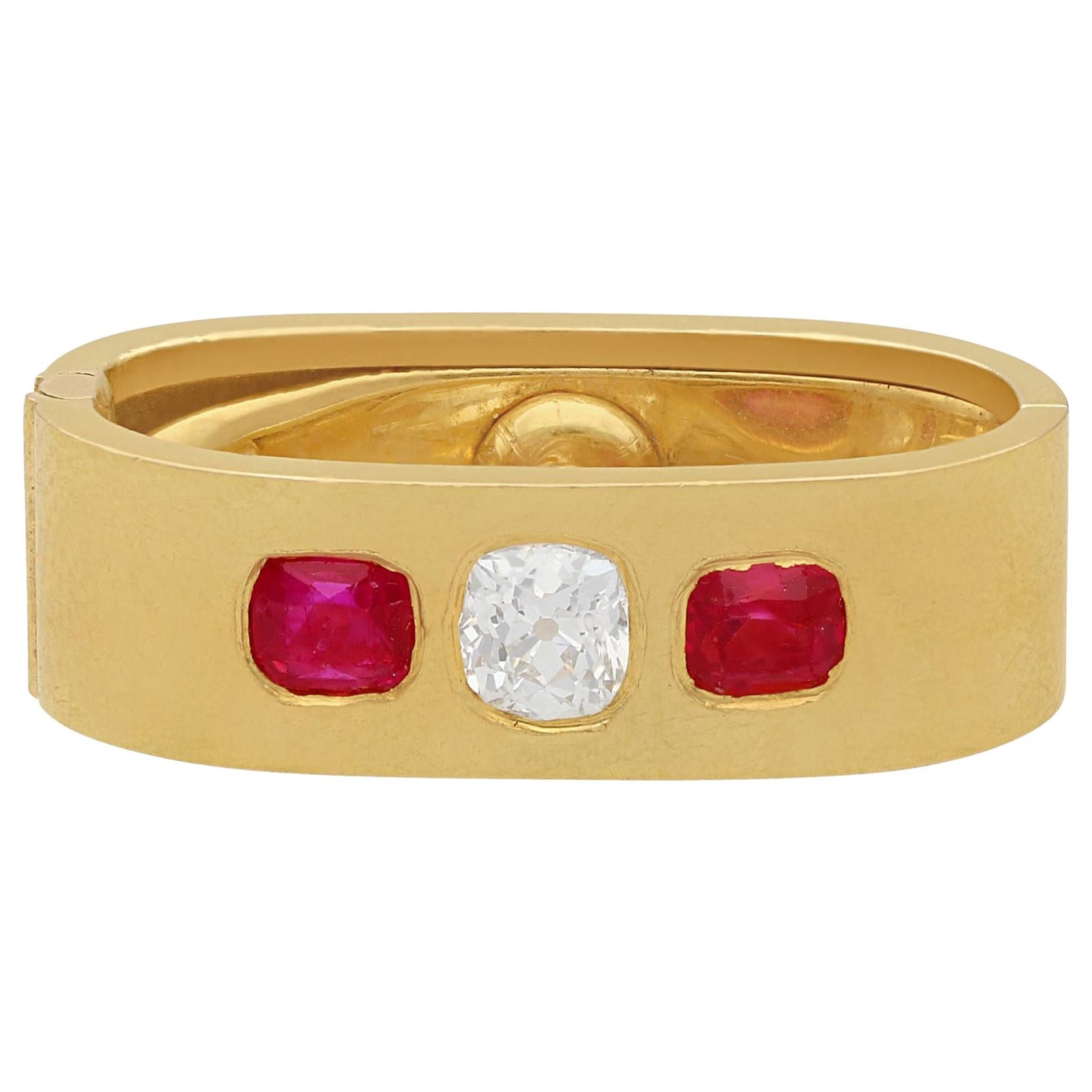 Antique 1900s Diamond and Ruby 18k Yellow Gold Scarf or Cravat Clip For ...