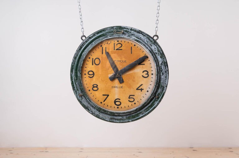 1920s style wall clock