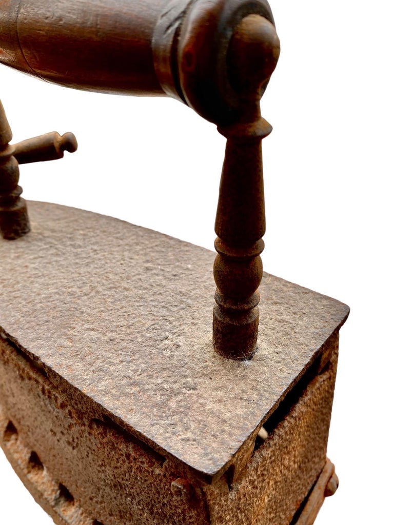 Antique 19th Century French Cast Iron Coal Iron For Sale at 1stDibs