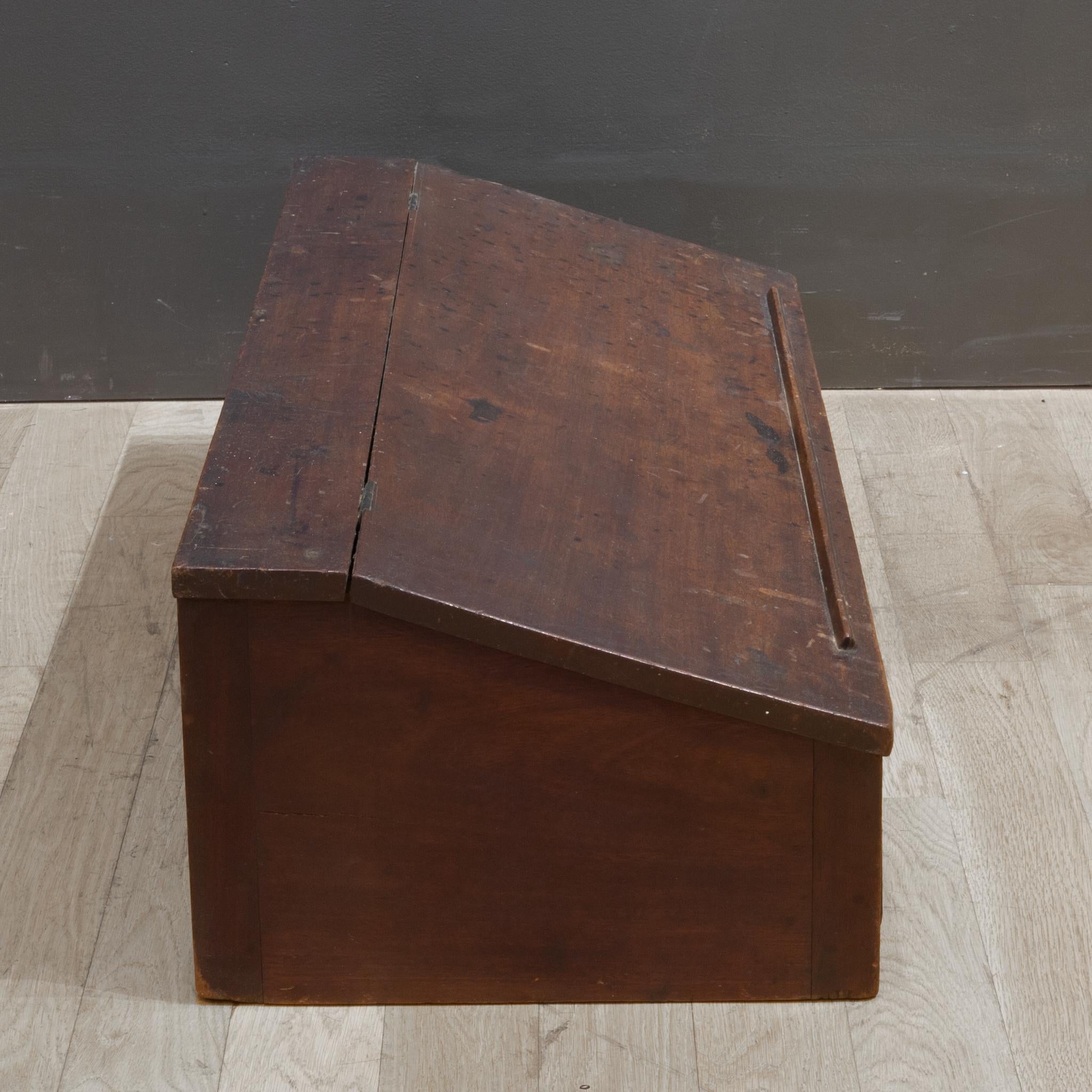 Antique 19th C. Mahogany Shop Keeper's Desk c.1800s For Sale at 1stDibs