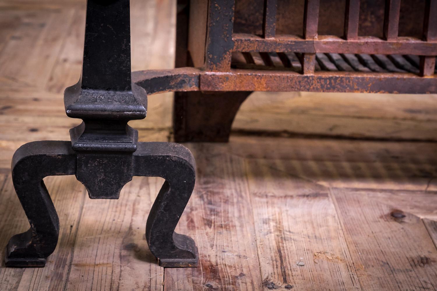 Antique 19th Century Baronial Fire Grate with Heraldic Andirons For ...