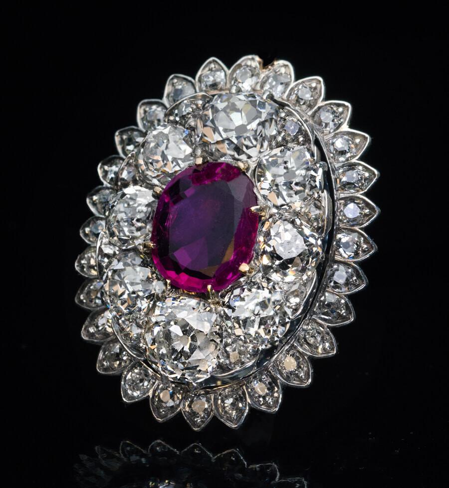 Antique 19th Century Burma Ruby 7 Carat Diamond Pendant For Sale at 1stDibs