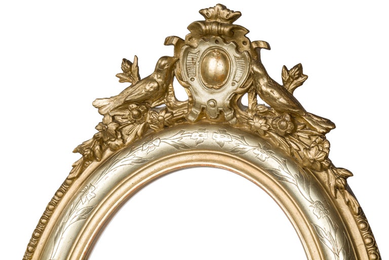 Antiker französischer ovaler vergoldeter Louis-Philippe-Spiegel des 19 ...